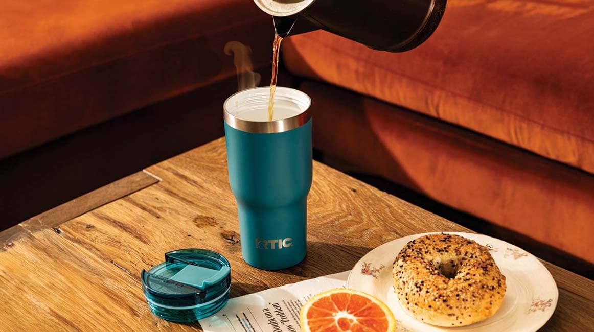 RTIC Essential Tumbler: Ceramic-Lined, Spill-Proof for All-Day Use